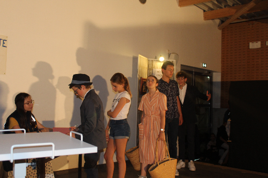 Retour sur le spectacle de l'Atelier Thalimène - Saint Jean Baptiste De ...